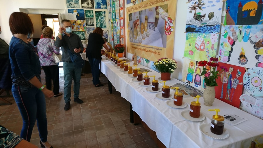 Reprezentanci gminy Bardo uczestniczyli w Święcie Dalii w Czeskiej ...